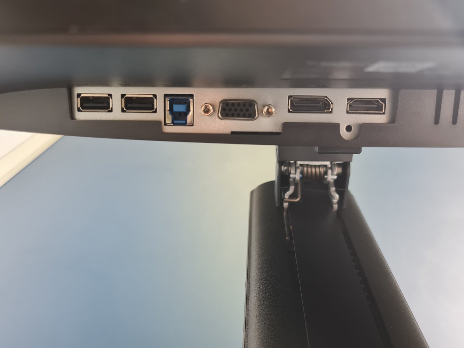 Монітор Dell P2419H